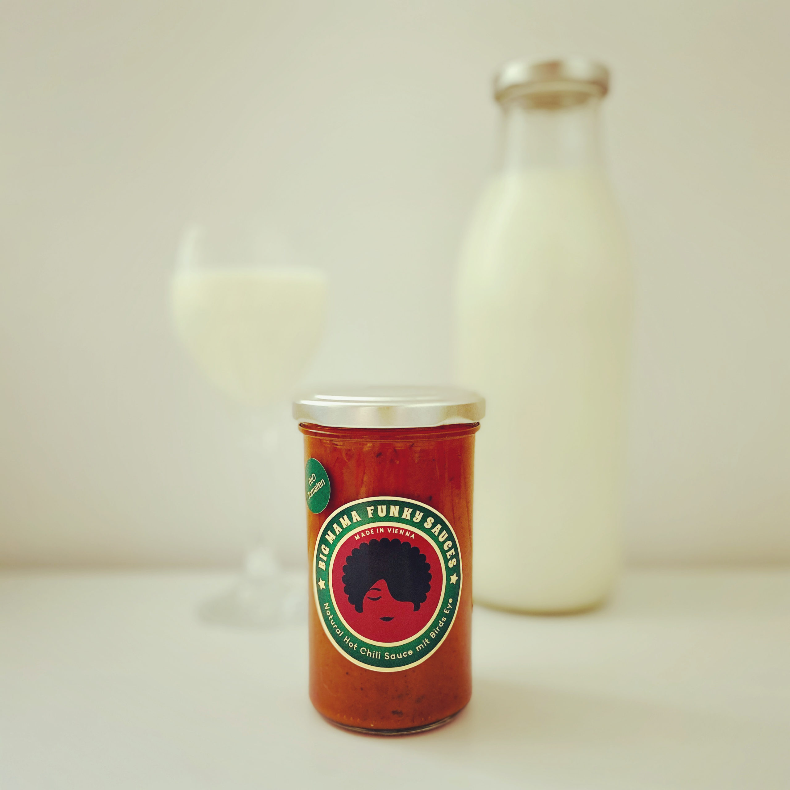 Hot Chili Sauce mit Bio Tomaten – Funky Sauces | Made in Vienna